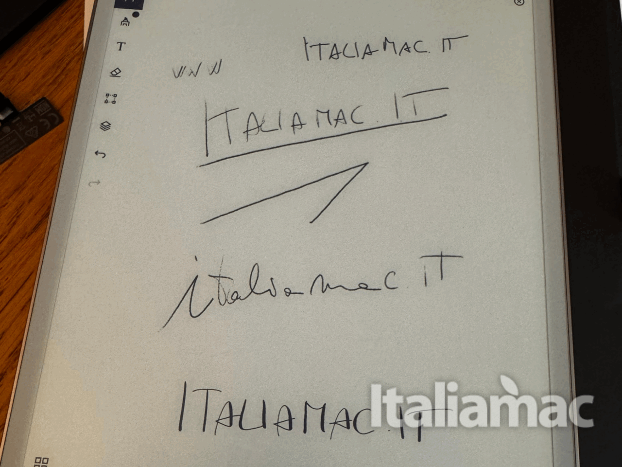 Scrivere come su carta, lavorare come nel futuro: il reMarkable Paper ...